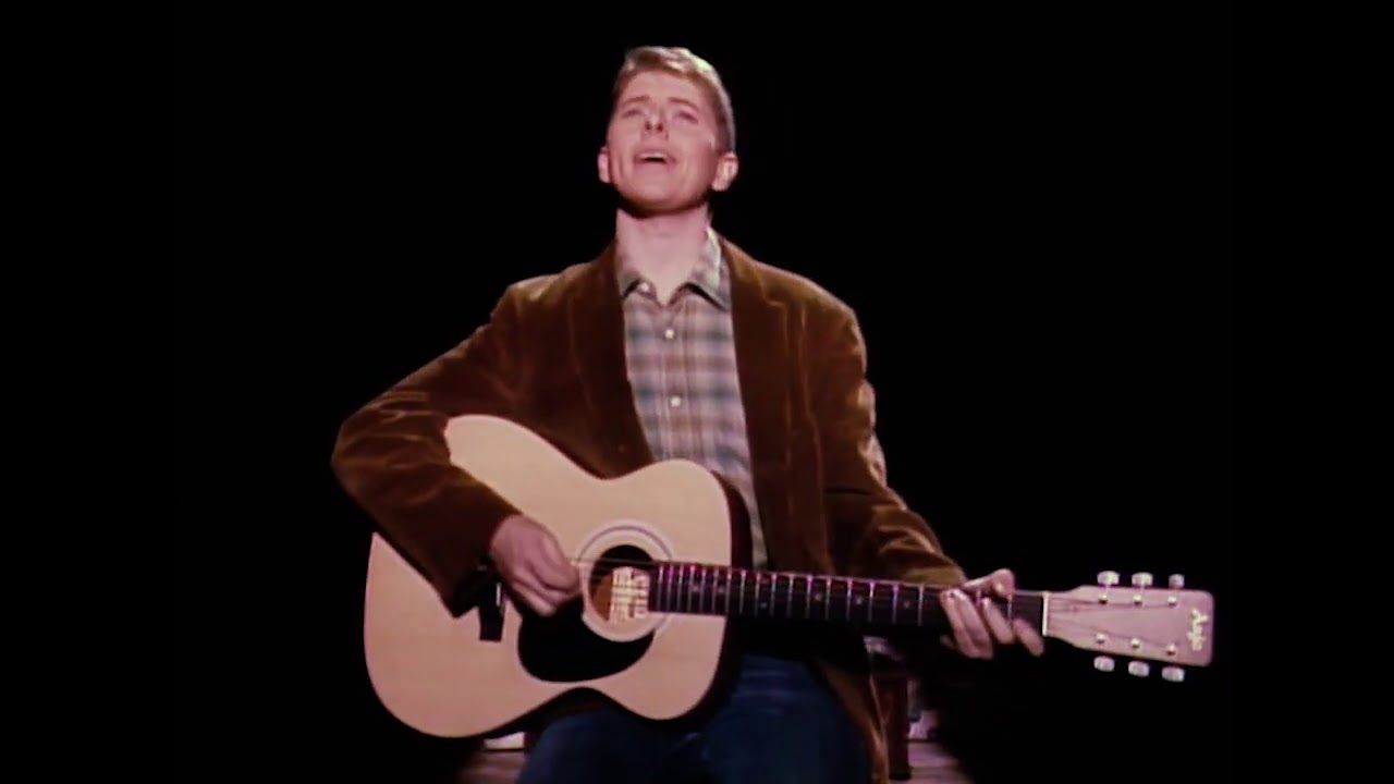 “Folk Music” Dave Foley | Kids In The Hall - YouTube