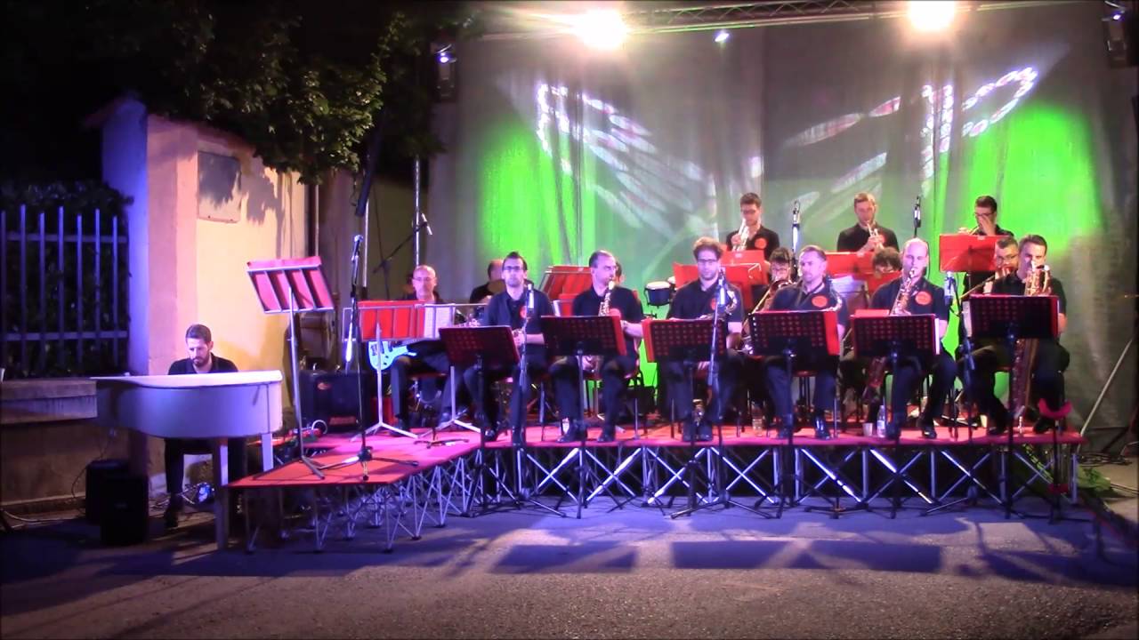 Strange Band afc 4 - YouTube