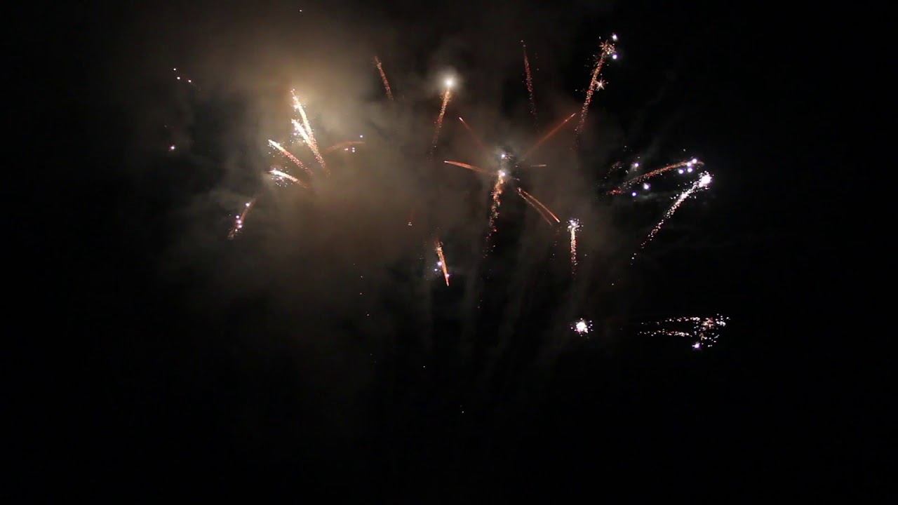 Il25FDPQ-4 Imperial Lotus Fireworks - YouTube