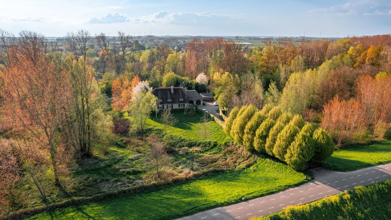 Villa met eigen natuur- en wandelbos | Landgoed de Steen - YouTube