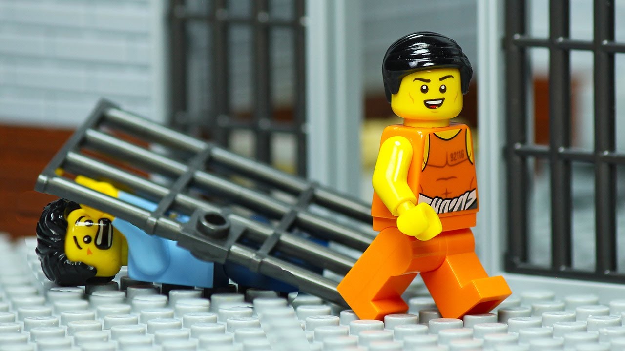 Lego City Prison Break Police Station Escape - YouTube