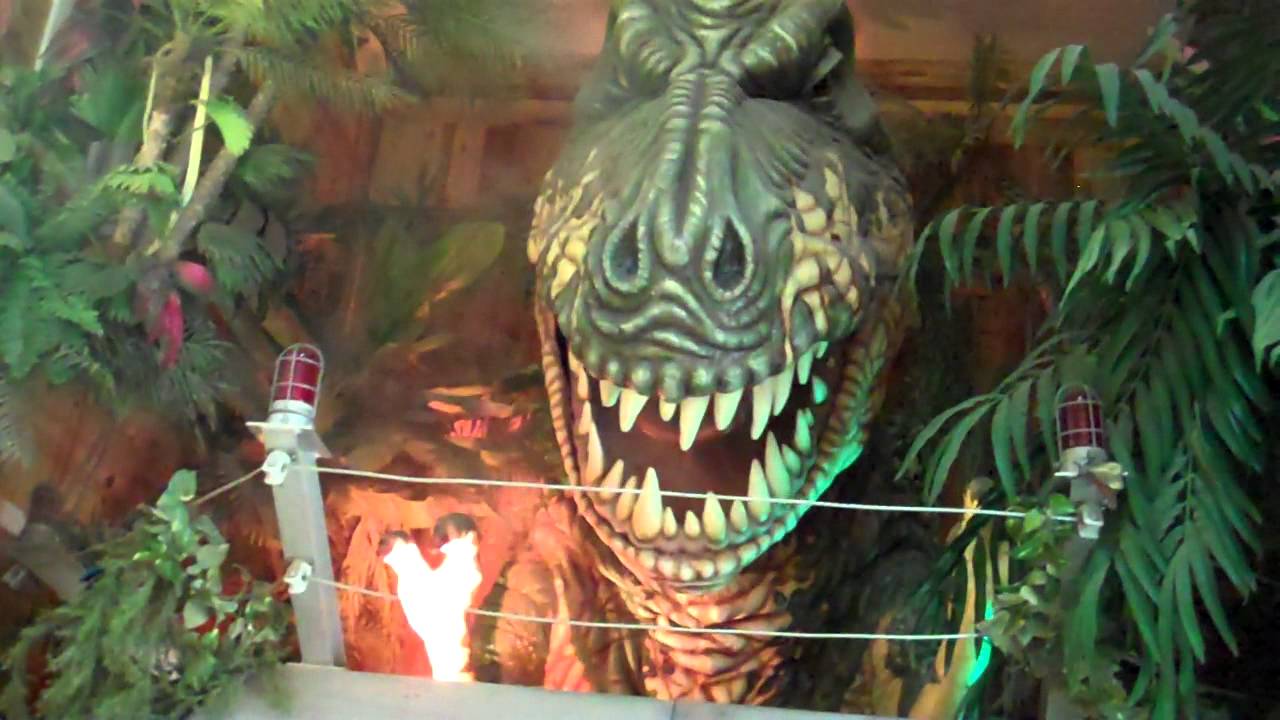 Wall Drug Dinosaur - YouTube