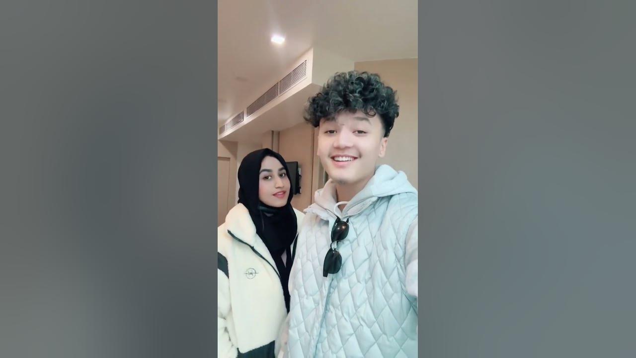 Aayuzeh Cute Moment ️😘 Aayush Alizehfacereveal Facereveal Couple Ayushandalizehlive Love