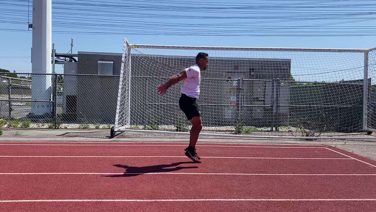 Reactive Tuck Jumps - YouTube