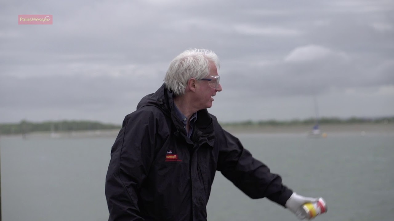 Pains Wessex Lifesmoke MK9 - YouTube