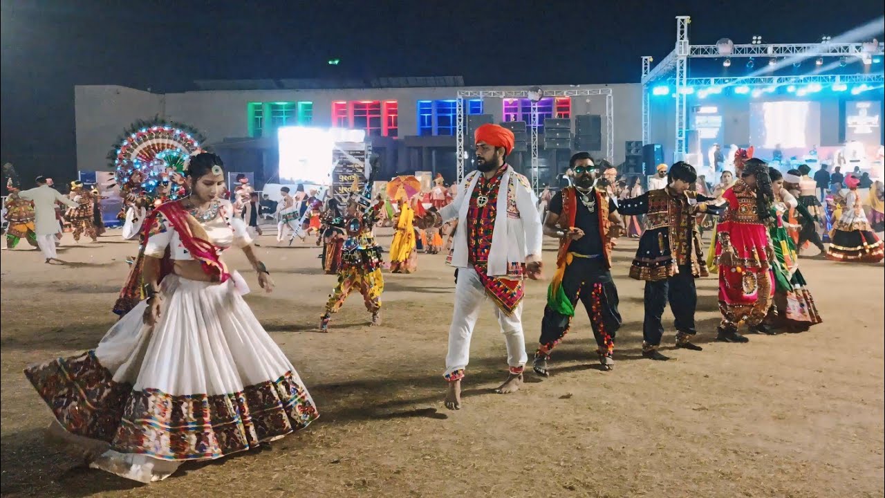 ગોરું રૂપ લાઈને તમે બજાર માં ના આવશો 🥰 Patan Heritage Navratri Kishan ...