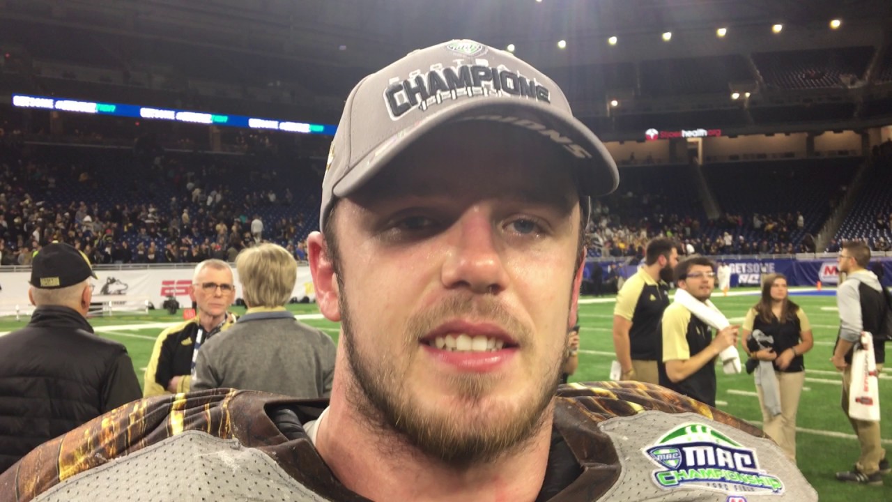 WMU linebacker Robert Spillane seals the Broncos MAC title win with a ...