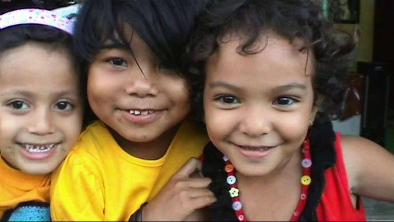 INDONESIA smiling and touching faces (Sunda Islands) - YouTube