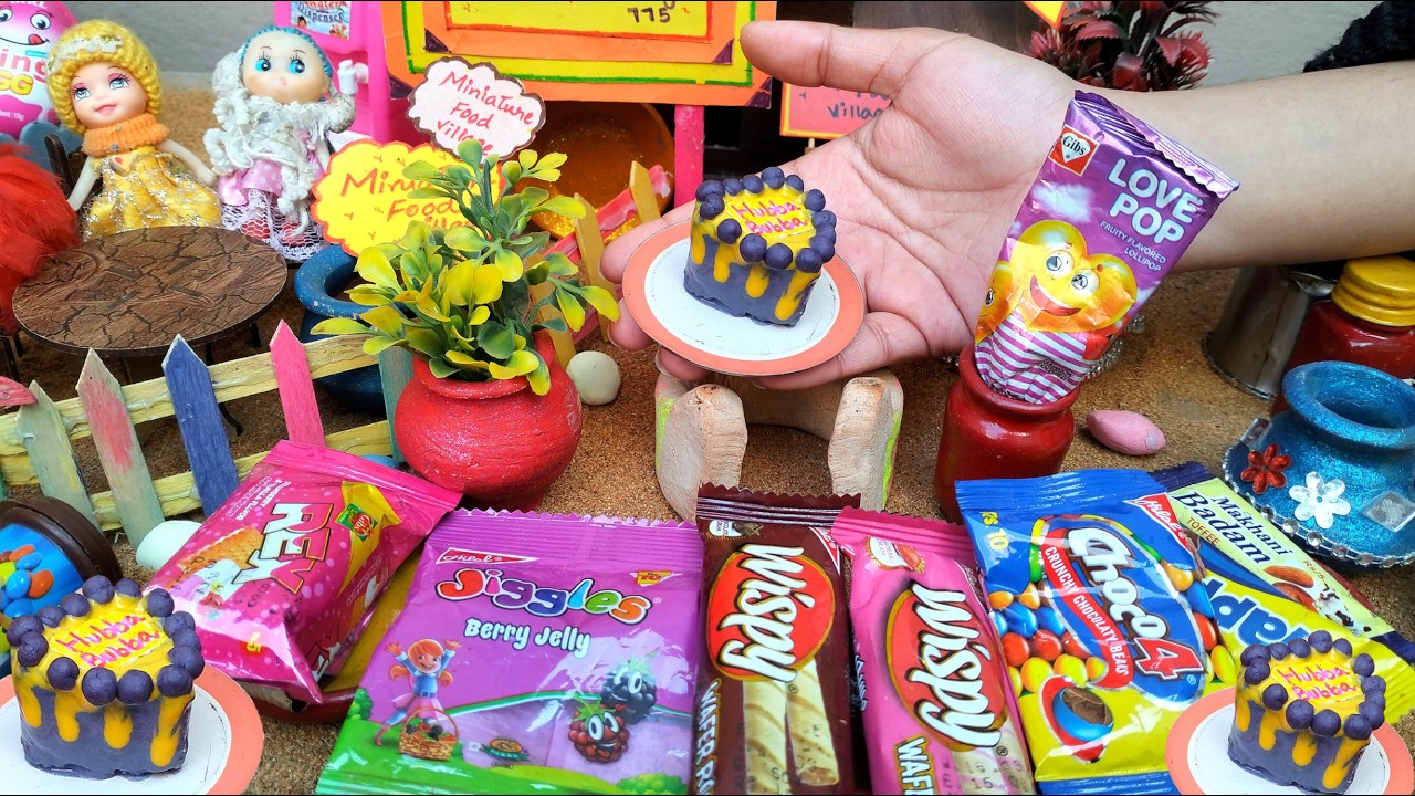 Miniature Rainbow Hubba Bubba Heart Cake | Tiny Cake | Miniature Food ...