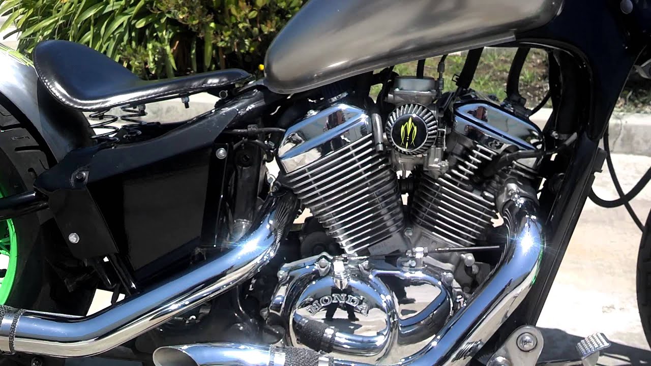 CASA CUSTOMS BOBBER - YouTube