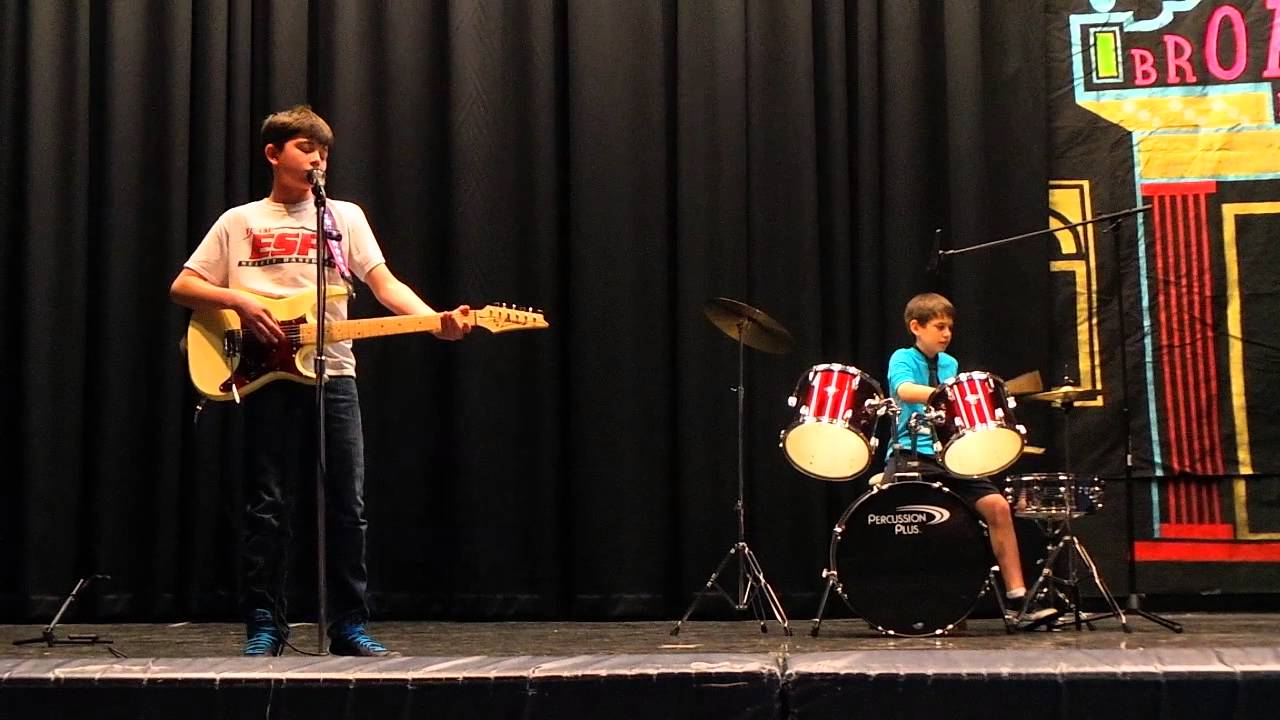 Elijah & Dominic Perform "This'll Be My Year" - YouTube