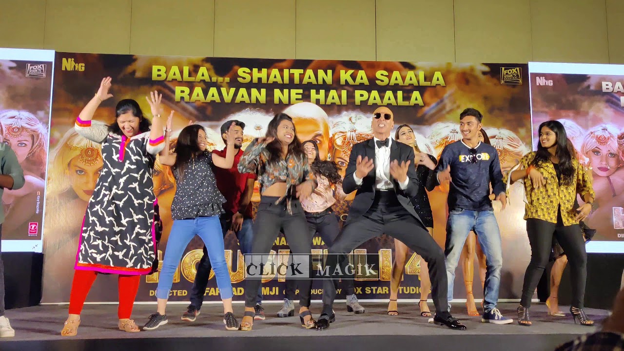 Bala song crazy dance by Akshay Kumar - YouTube
