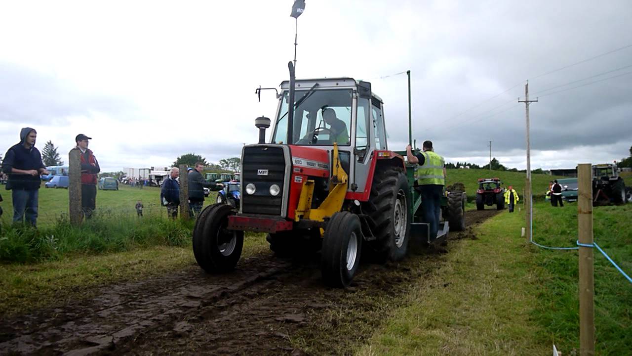 massey 690T Tractor pulling dunmore show 2011 - YouTube