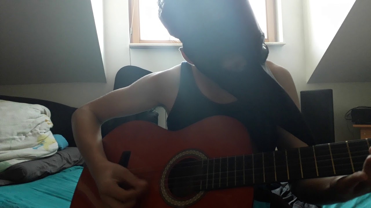 AC/DC - Thunderstruck intro riff acoustic cover - YouTube