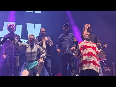 Büyük Ev Ablukada - Evren Bozması Canlı Konser (Live at KüçükÇiftlik Park) 