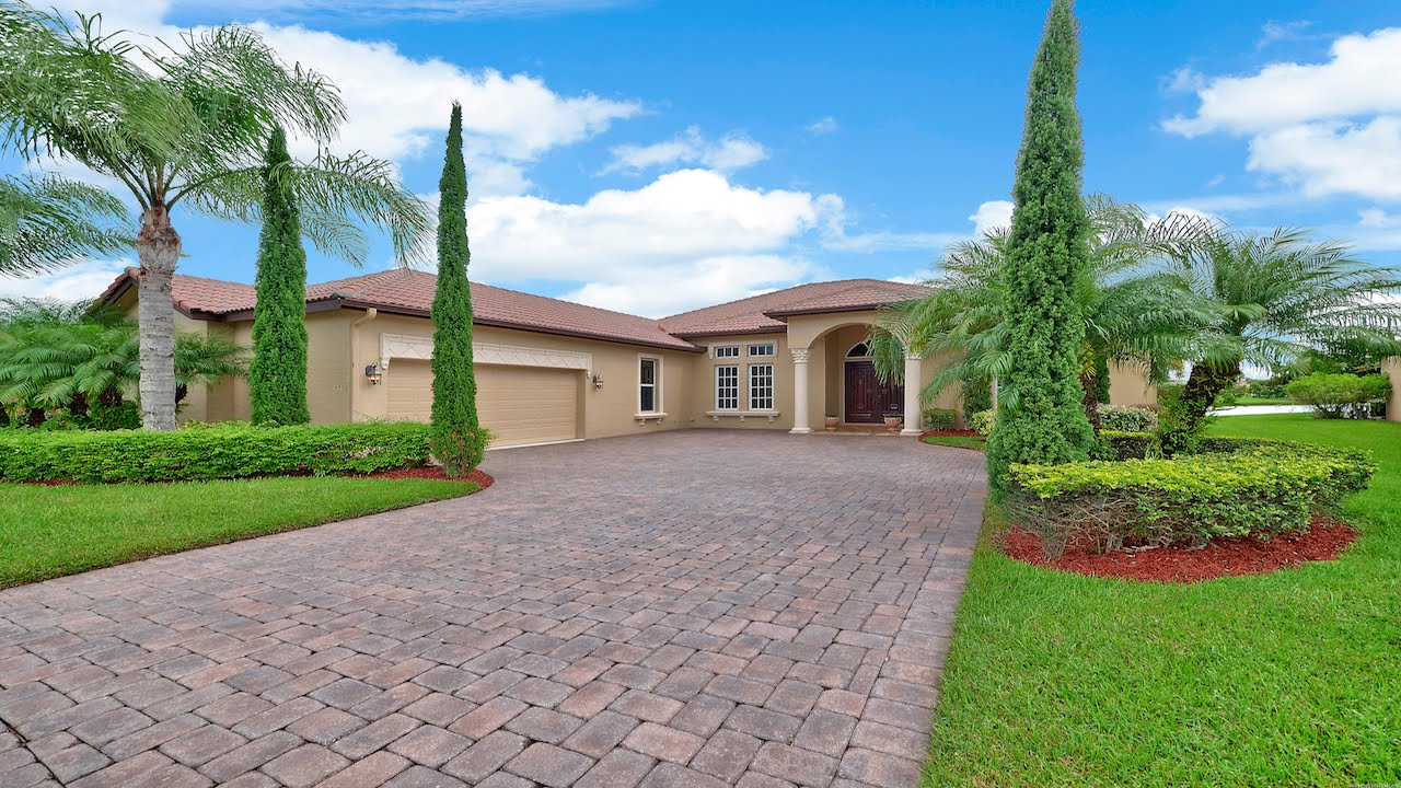 875 SW Grand Reserve Blvd - 4K Video - YouTube