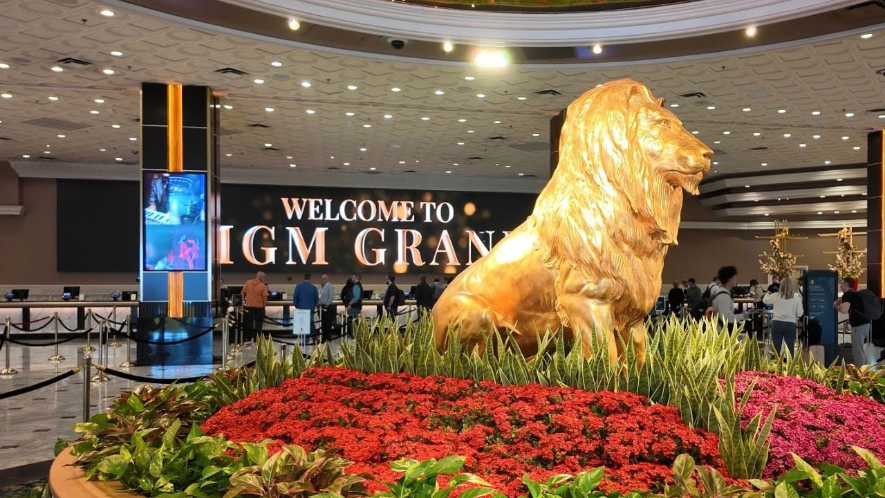 New Things Coming To MGM Grand Las Vegas | FRIENDS EXP, Palm Tree Beach ...