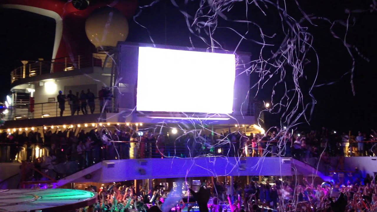 New Year's Eve 2014 - Carnival Freedom - YouTube