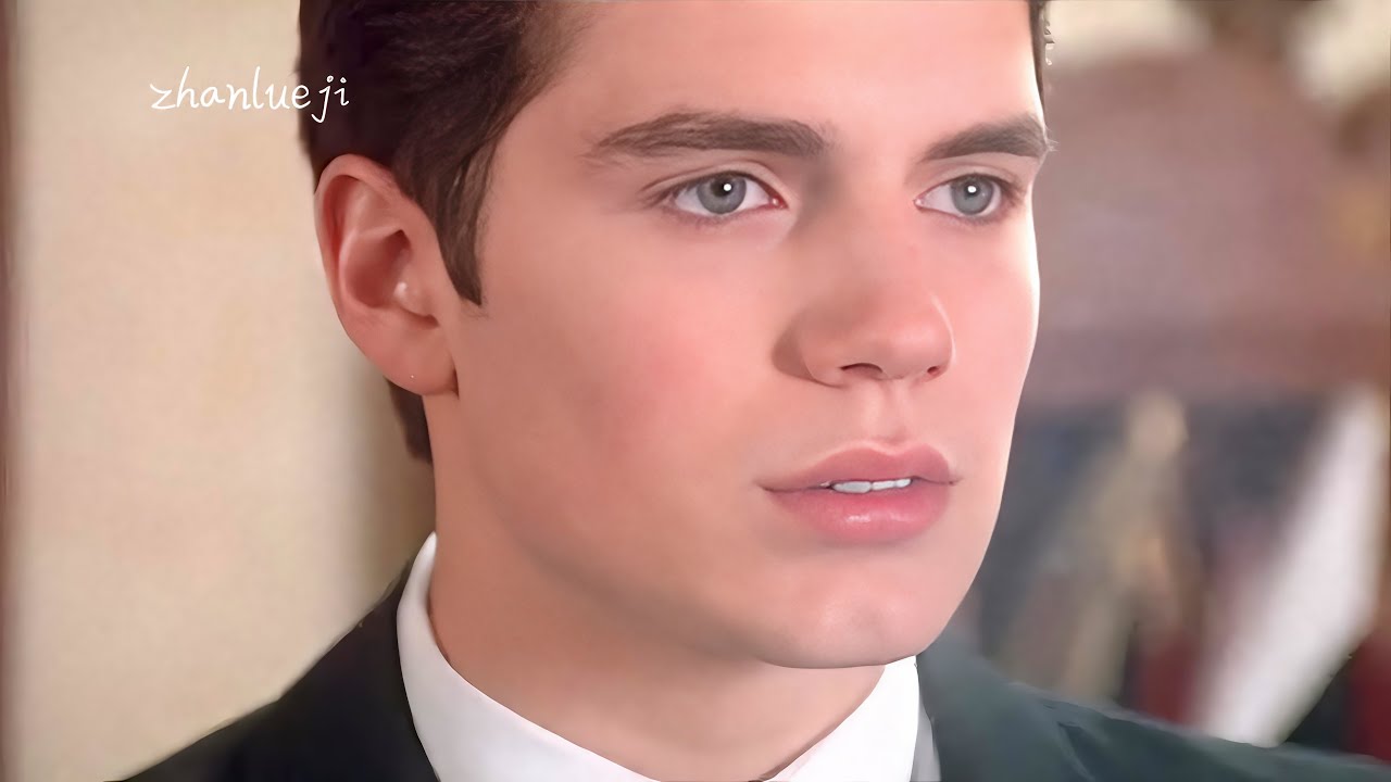 Henry Cavill - 🎥Laguna 2001 - YouTube