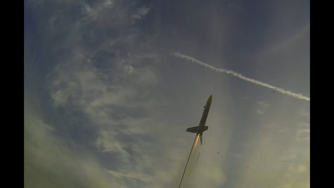 Fun with model rockets! - YouTube