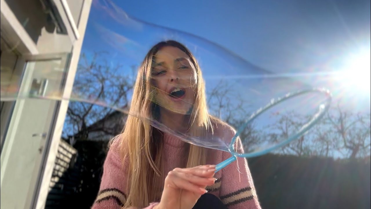 Fun with soap bubbles - YouTube