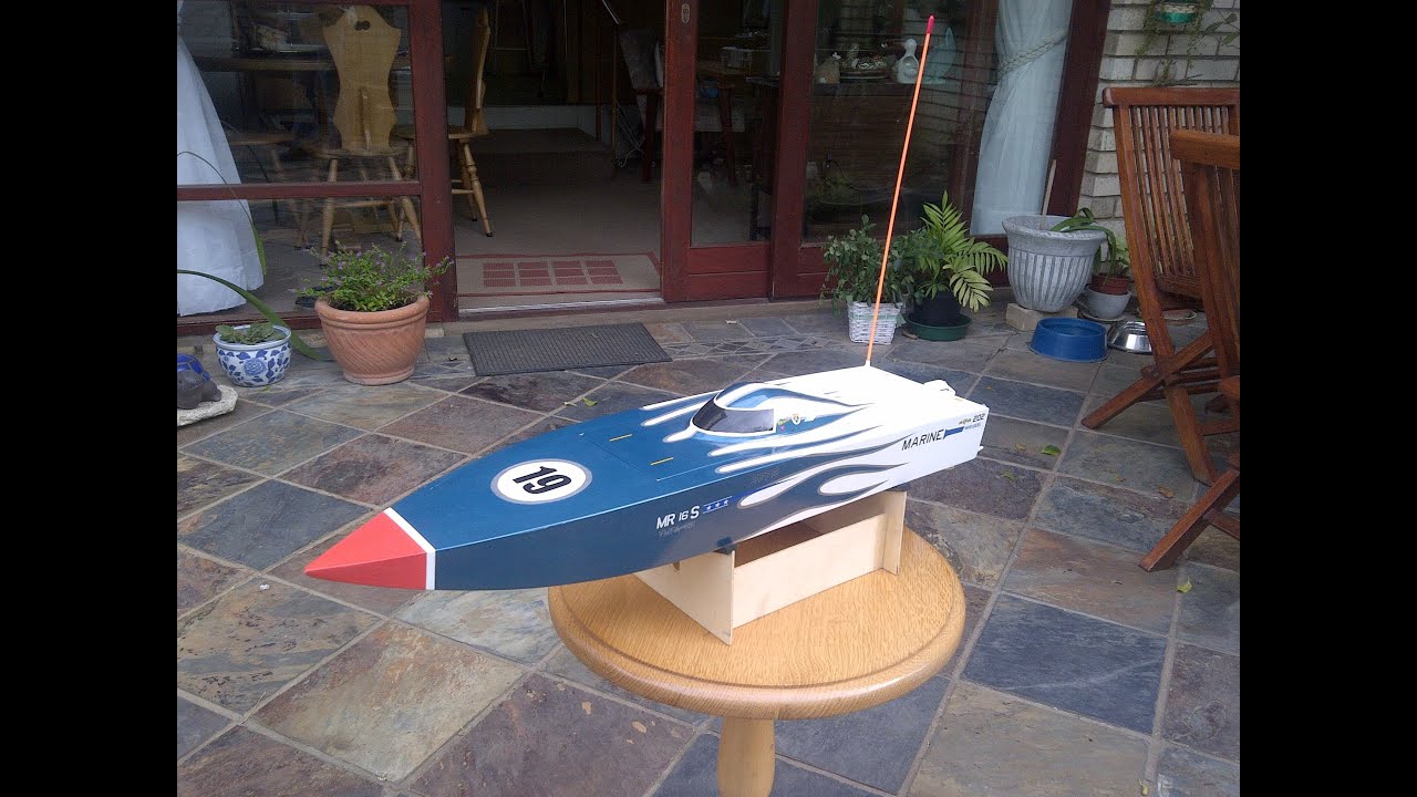 RC Speed Boat Scratch Build - YouTube