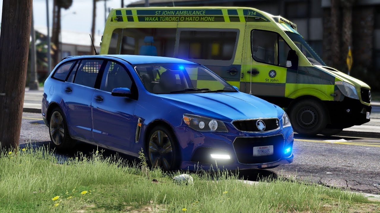 LSPDFR - Holden VF Commodore SV6 Sportswagon - YouTube