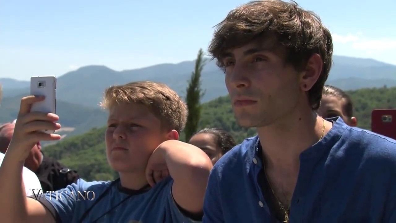 Pope Francis welcome NFL Hall of Fame & Crisis in South Sudan | EWTN ...