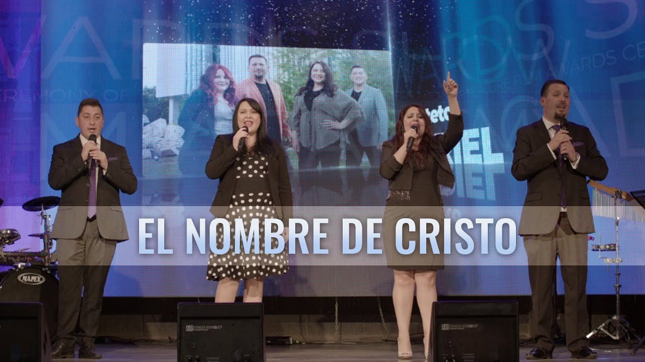 Cuarteto Adriel - El Nombre de Cristo - YouTube