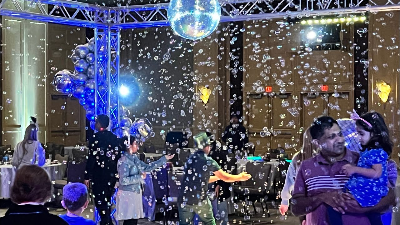 BubbleManiacs Phoenix AZ bubble machine rental - YouTube