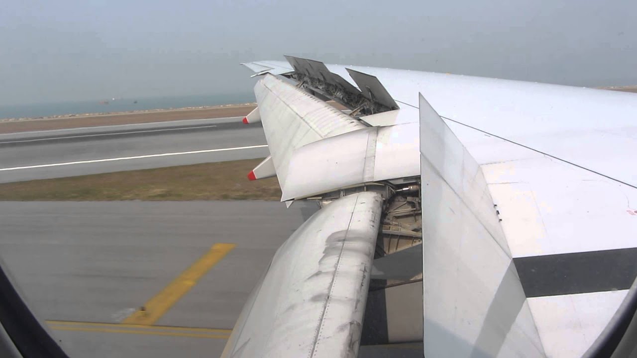 Flight SQ 856 Landing In HK. - YouTube