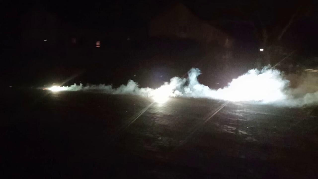 Mehrere Strobos 90Sek. XL wow! Feuerwerk Pyro Mega! Nichts für Epileptiker! Videoende großer ...