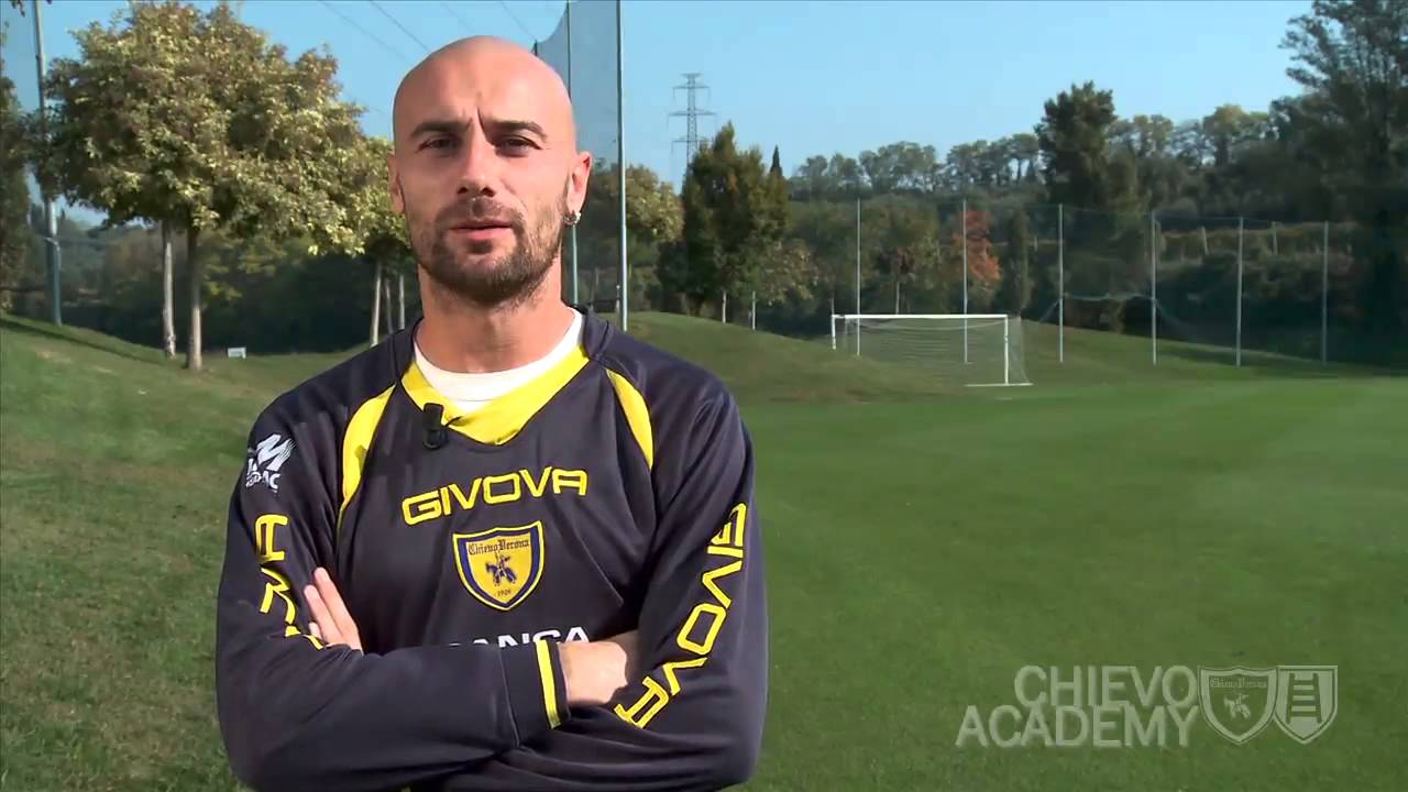 I segreti del Calcio: Roberto Guana ed il calcio in movimento - YouTube