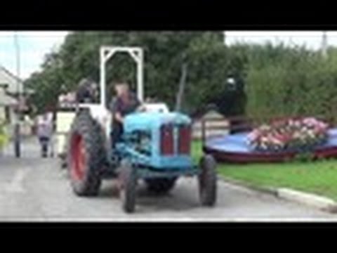 TRACTOR Ride 2015 - Farmer Parrs Day Out! - Videos for Children ♥ ♥ ...