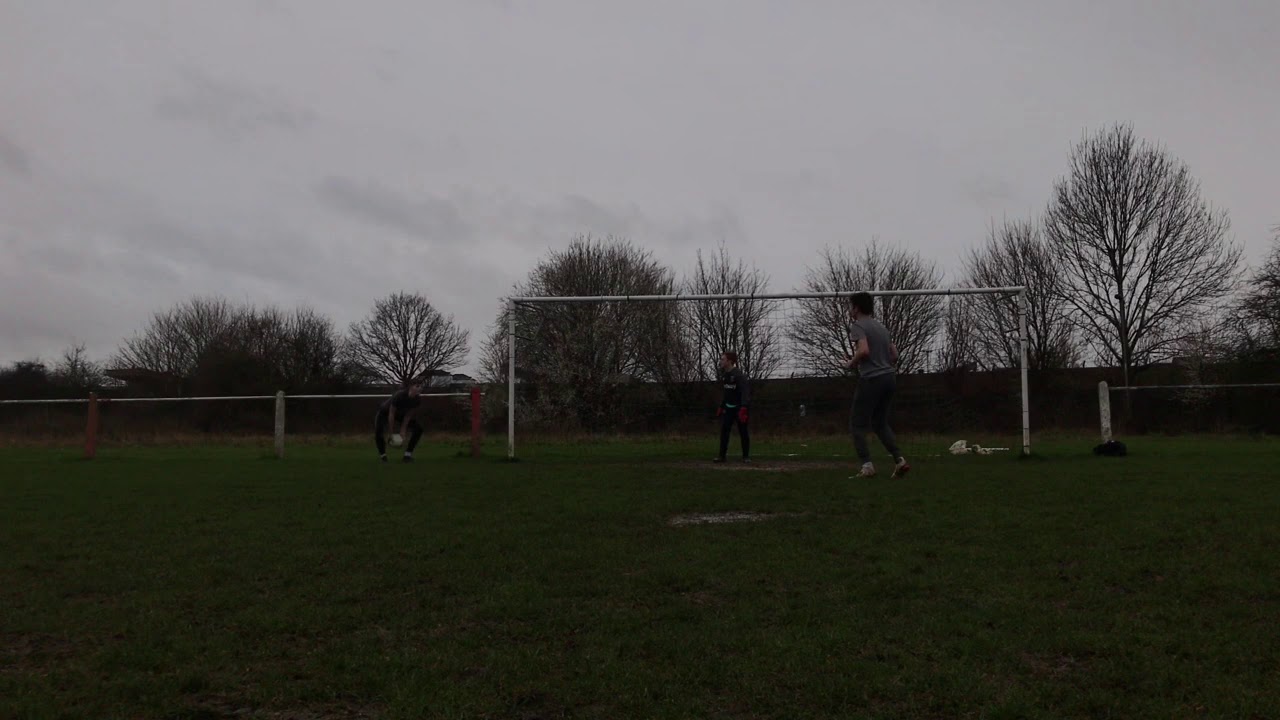 Attacking headers- Football - YouTube