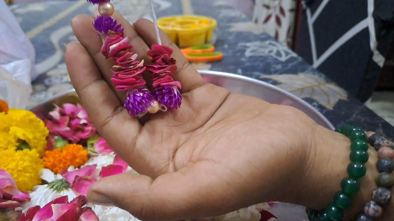 How to make Garland for laddu gopal|Shringar special|Radhaastmi series ...