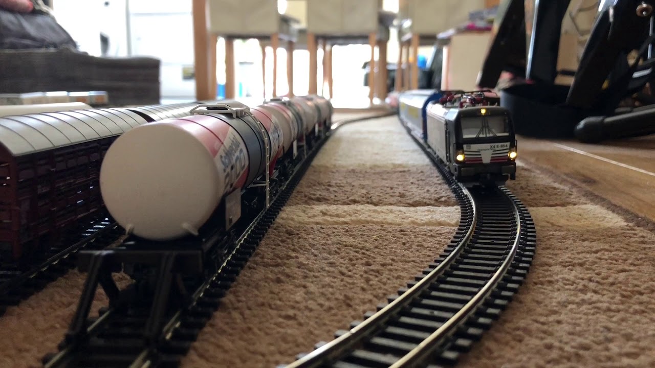 Piko digital train set and Roco wagons - YouTube