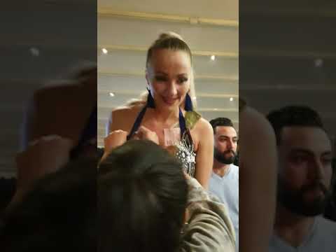 Masaya dansöz çıkardık 2