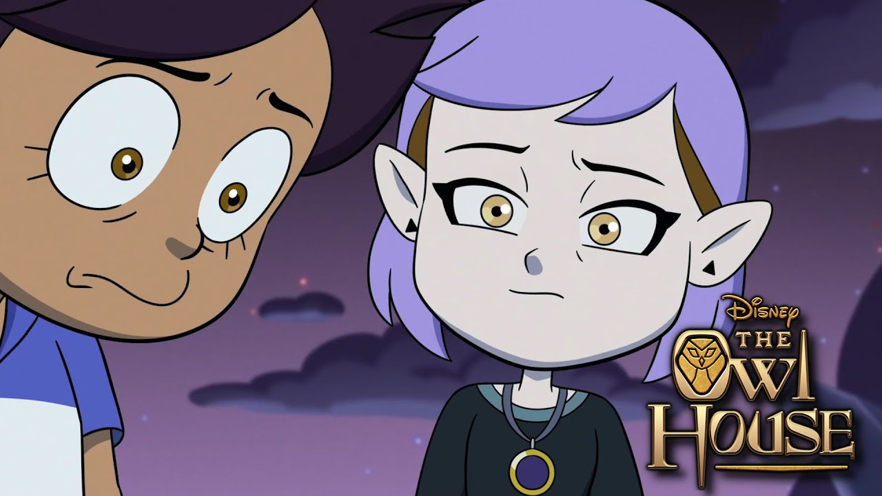 Luz and Amity at the Coven Day Parade - YouTube