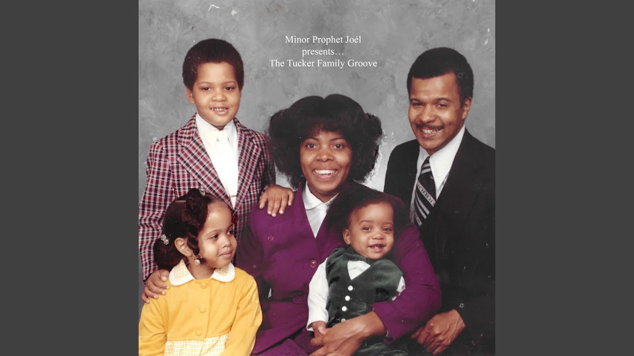 The Tucker Family Groove - YouTube