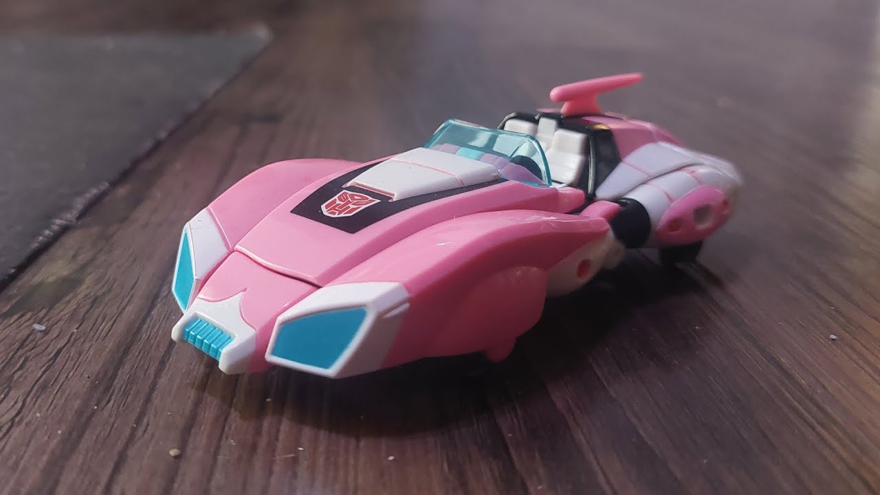 Arcee. Transformers Generations Arcee review in spanish. En español ...