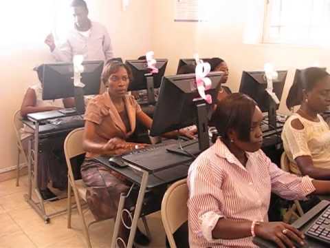 La Ministre à la Condition Féminine et aux Droits des femmes, Marie ...