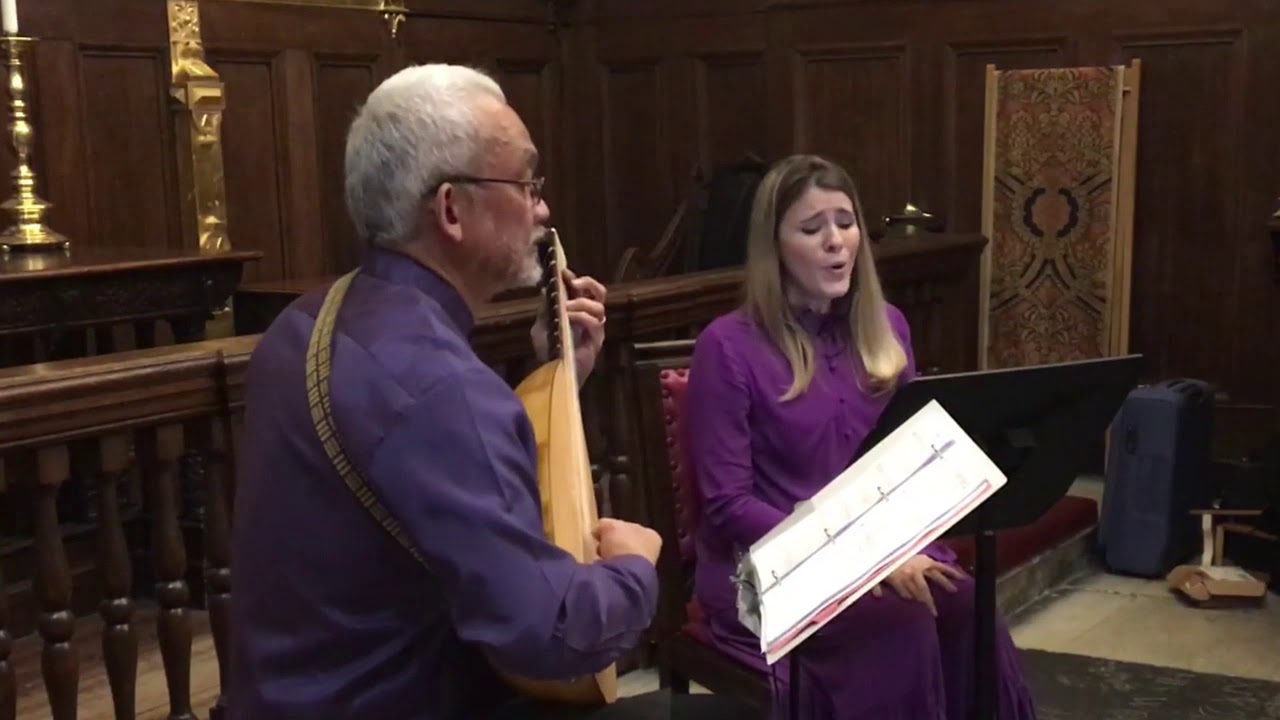 Abril floreciente (Sebastian Durón) @The Charterhouse - YouTube