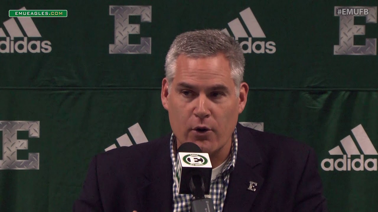 Weekly Football Press Conference, Oct. 30 - YouTube