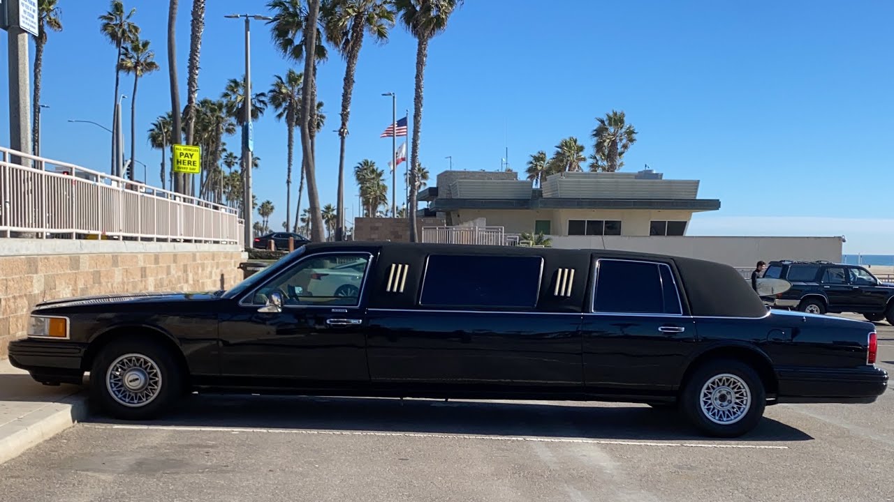 On achète une LIMOUSINE aux USA pour un ROADTRIP géant! VERY BAD TRIP ...