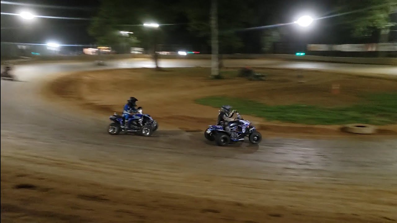 AMA Flat track Quads (Senior Unlimited) 15 lap feature 8/20/22 ...