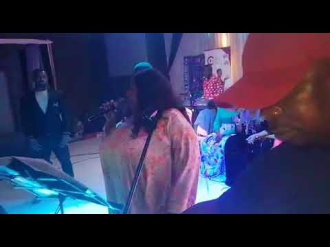Mzee yussuf & Khadija yussuf wapiga bonge moja la Show dodoma
