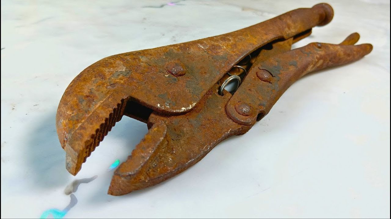 Can These Rusty Pliers Be Saved? Let's see! - YouTube