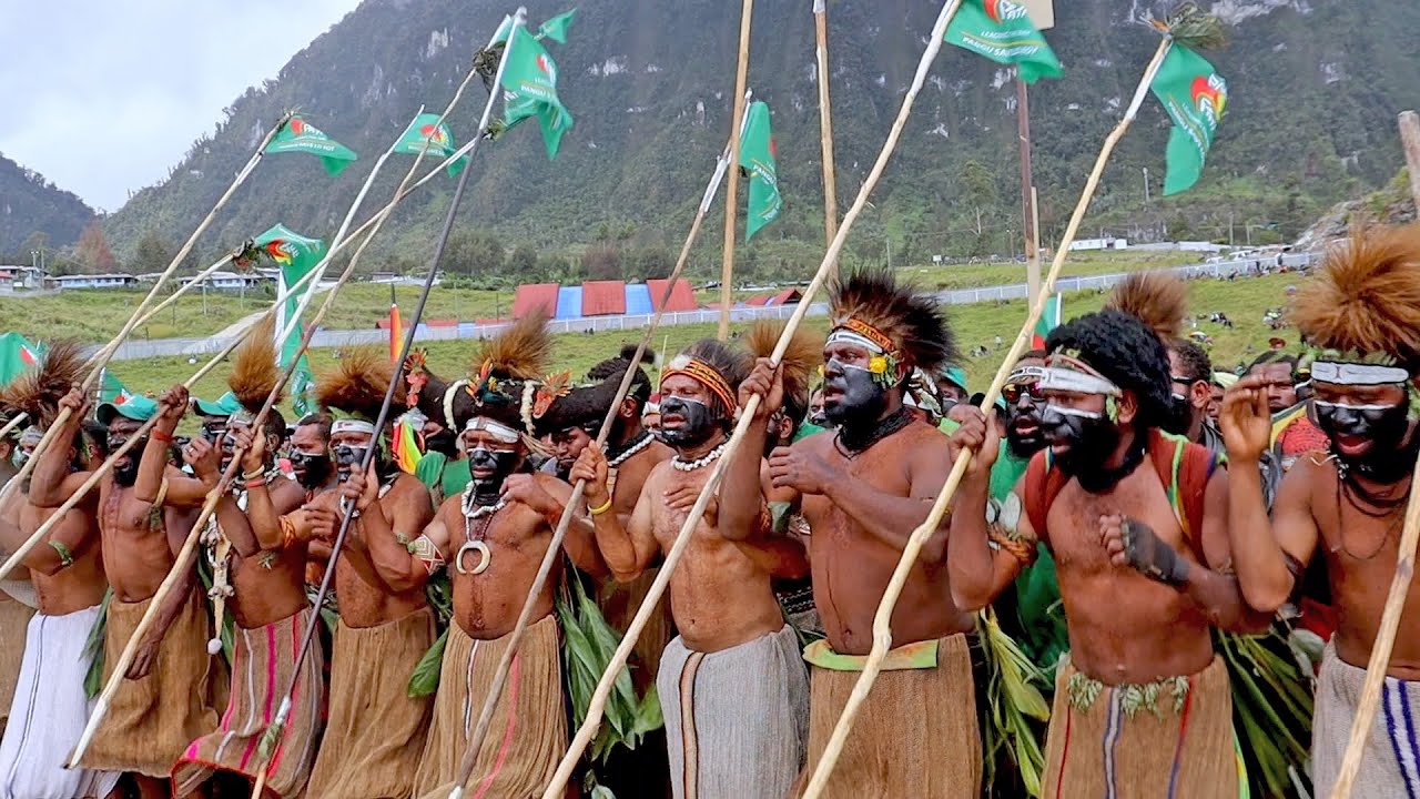 Colours of Porgera, Enga, Papua New Guinea - YouTube