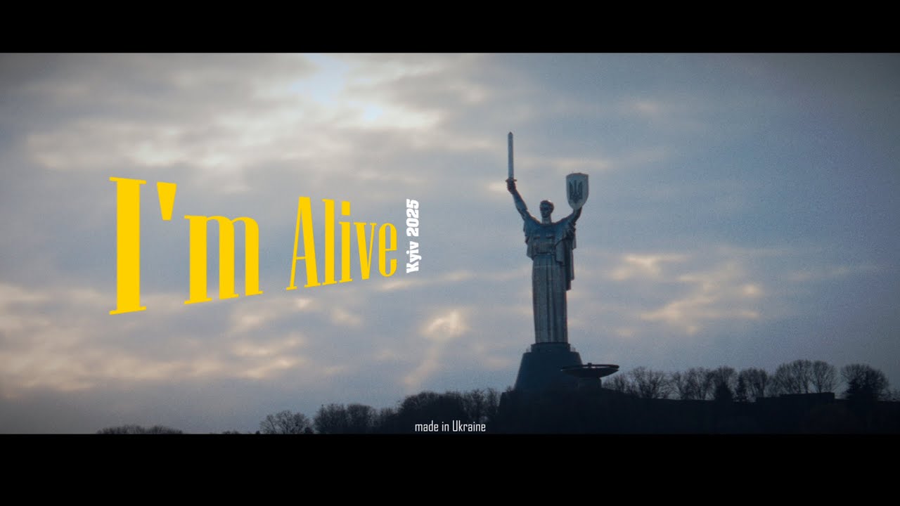 Canon EOS M RAW | Vintage 16mm Film Emulation - YouTube